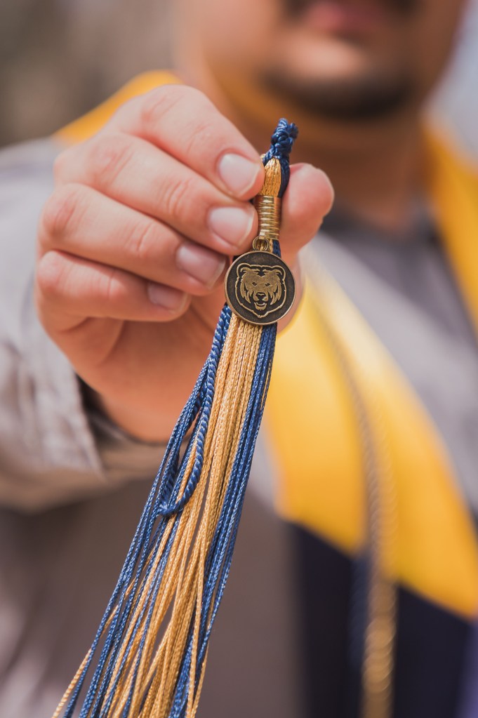 Graduation Photos – Raquel EN Creative