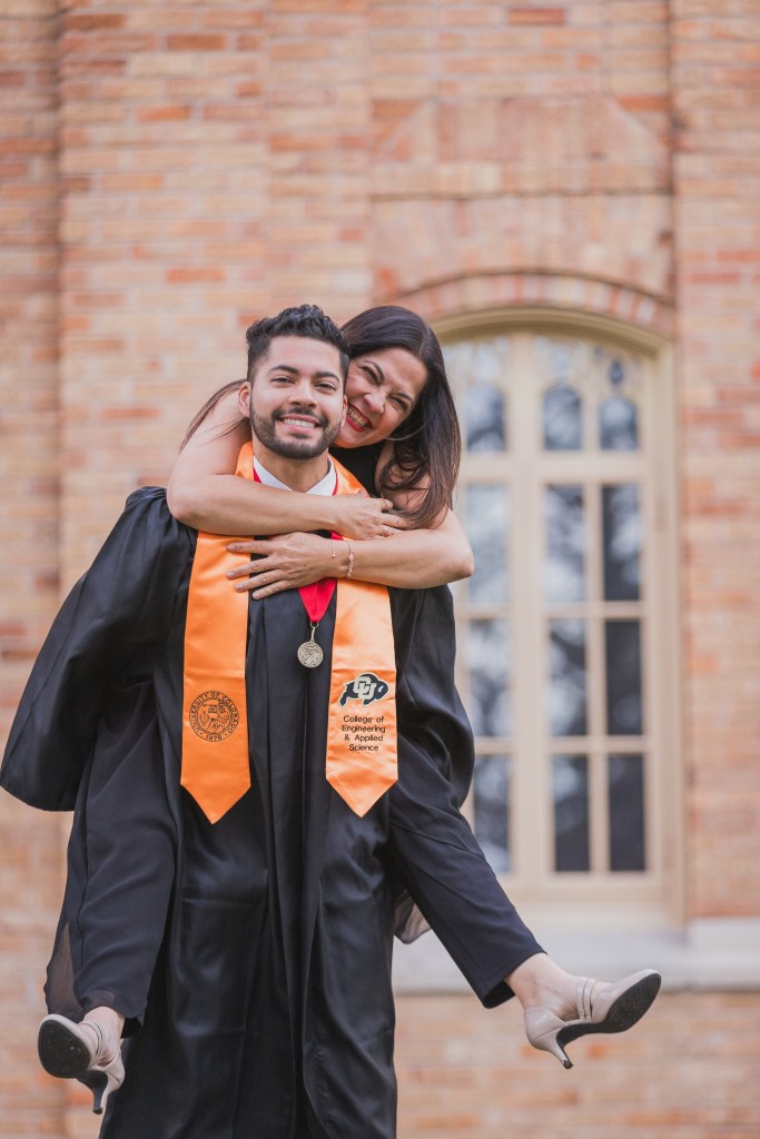 Graduation Photos – Raquel EN Creative